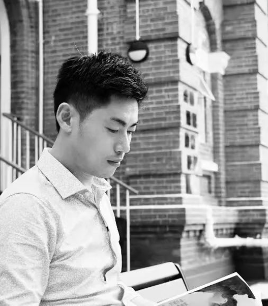 GE LIANG :: Kortárs Kínai Írók