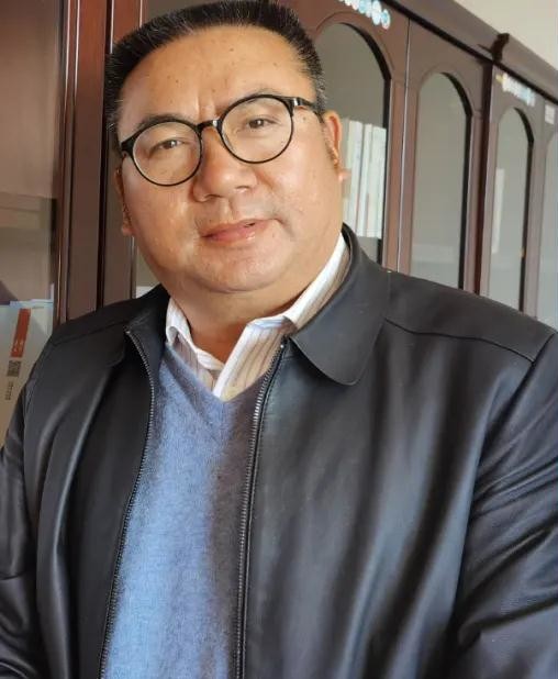 PAN LING :: Kortárs Kínai Írók