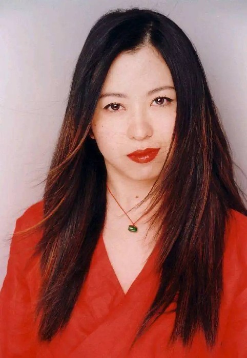 WEI HUI :: Kortárs Kínai Írók